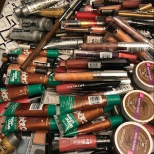 L'Oreal | Makeup | 508 Wholesale Bulk Lot Premium Cosmetics All Big ...
